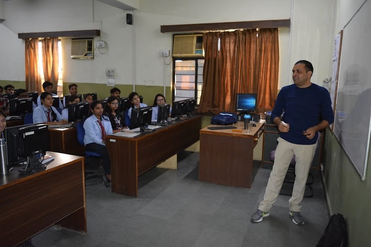 ABES Business School Ghaziabad Campus: Photos, Virtual Tour