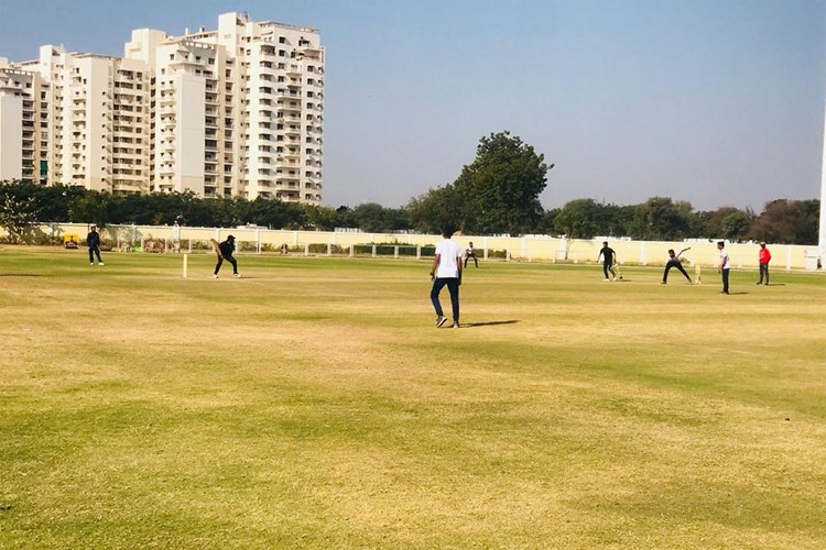 Aditya Silver Oak Institute of Technology Ahmedabad Campus: Photos ...