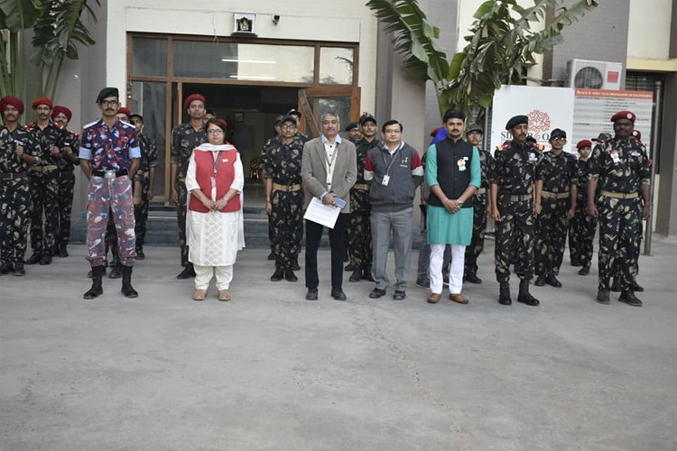 Aditya Silver Oak Institute of Technology Ahmedabad Campus: Photos ...