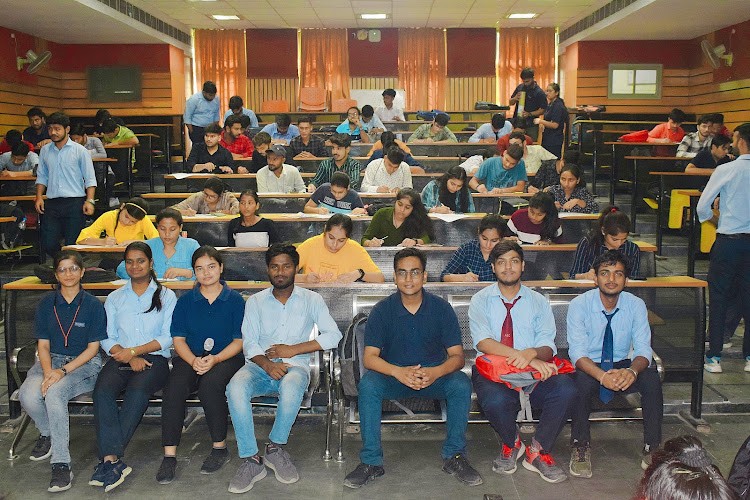 Anand Polytechnic College Agra Campus: Photos, Virtual Tour