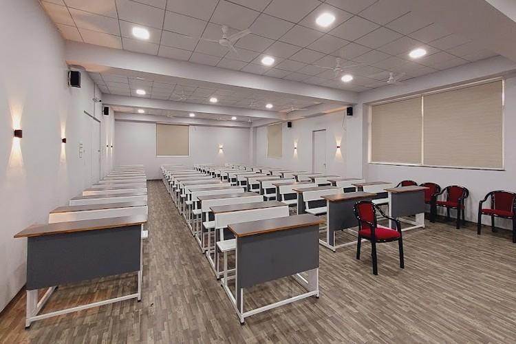 Arham Adhyan Management Institute Pune Campus: Photos, Virtual Tour