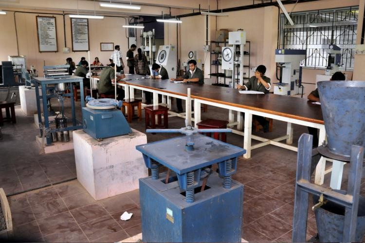 AWH Engineering College Calicut Campus: Photos, Virtual Tour