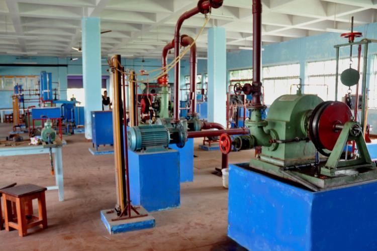 AWH Engineering College Calicut Campus: Photos, Virtual Tour