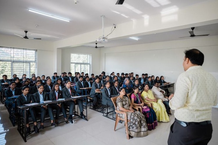 Ballari Business College Bellary Campus: Photos, Virtual Tour