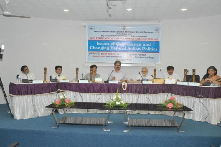 Bhavan's Sheth RA Shah College of Arts and Commerce Ahmedabad Campus: Photos, Virtual Tour