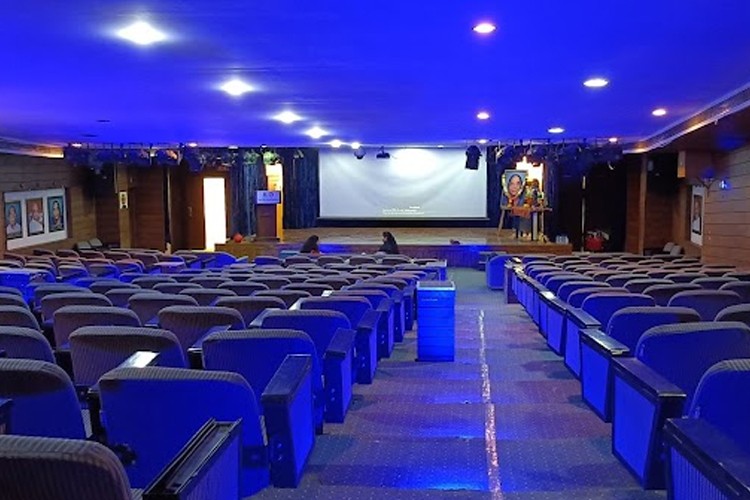 Chameli Devi Group of Institutions Indore Campus: Photos, Virtual Tour
