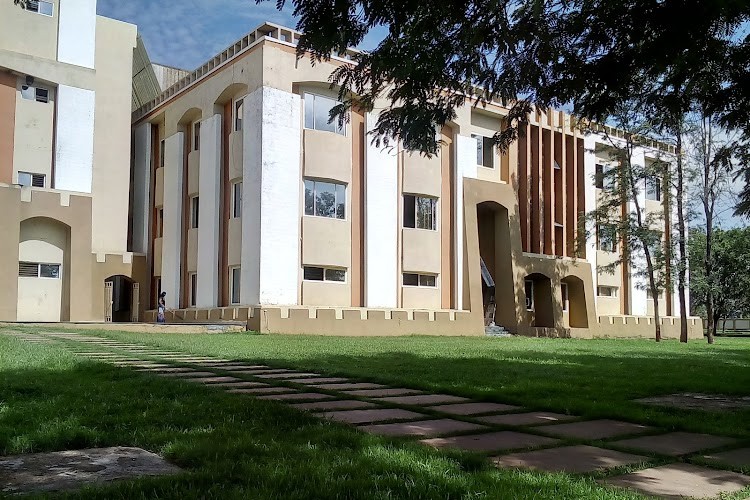 Chameli Devi Group of Institutions Indore Campus: Photos, Virtual Tour