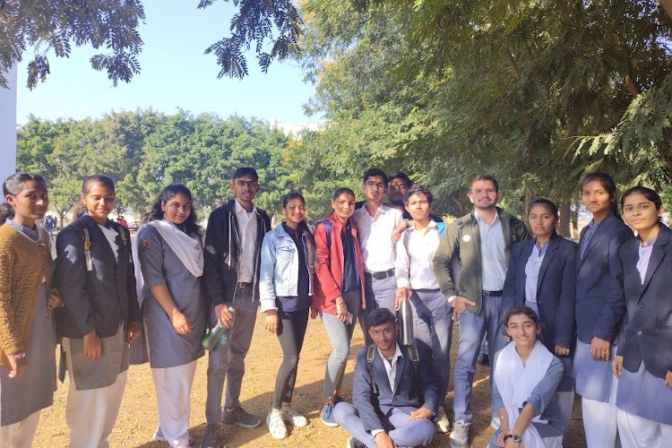 Chameli Devi Group of Institutions Indore Campus: Photos, Virtual Tour