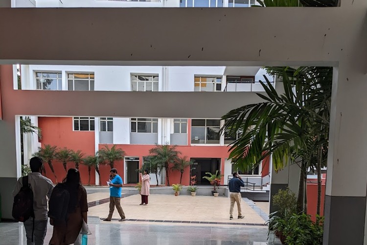 CMR Institute of Management Studies Bangalore Campus: Photos, Virtual Tour