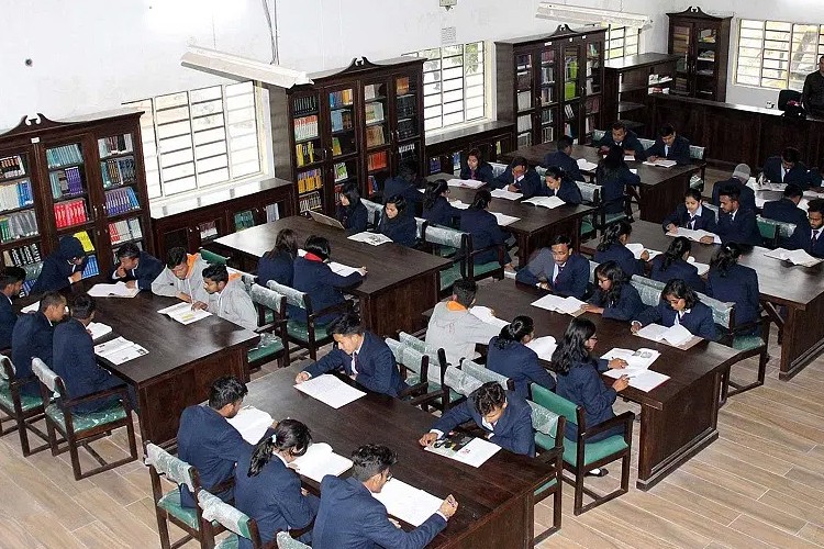 DBS Global University Dehradun Campus: Photos, Virtual Tour