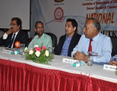 Dr DY Patil School of Management Pune Campus: Photos, Virtual Tour