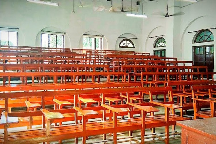 Ewing Christian College Prayagraj Campus: Photos, Virtual Tour