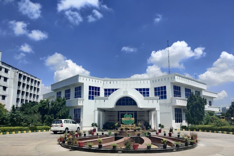 GLA University Online Mathura Campus: Photos, Virtual Tour