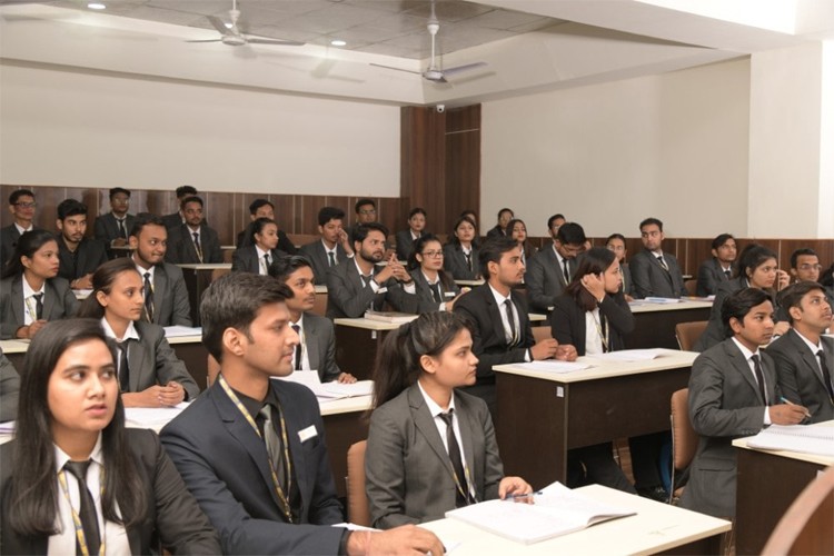 GNIOT Institute of Management Studies Greater Noida Campus: Photos ...
