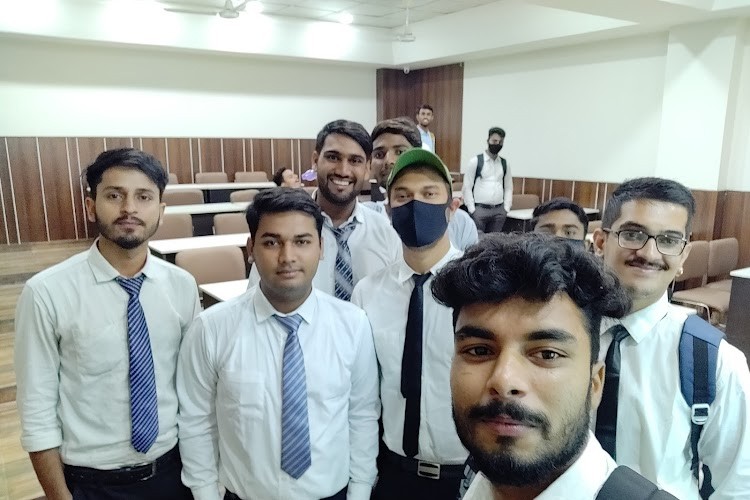 GNIOT Institute of Management Studies Greater Noida Campus: Photos ...