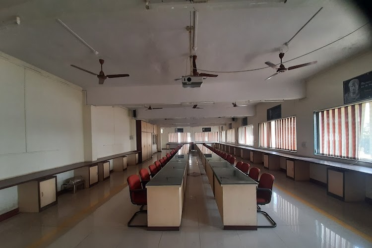 Godavari College of Engineering Jalgaon Campus: Photos, Virtual Tour