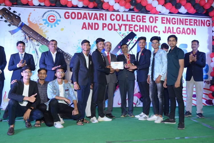 Godavari College of Engineering Jalgaon Campus: Photos, Virtual Tour