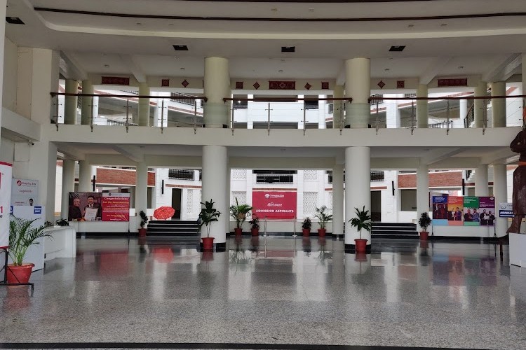 Graphic Era Hill University Dehradun Campus: Photos, Virtual Tour