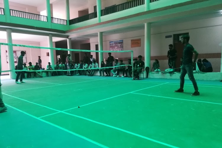 IIMT Group of Colleges Meerut Campus: Photos, Virtual Tour