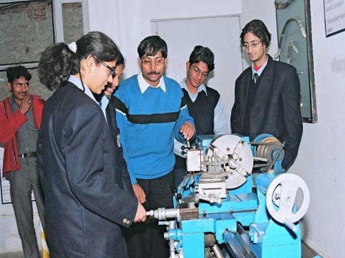 Indian Institute of Aircraft Engineering New Delhi Campus: Photos ...