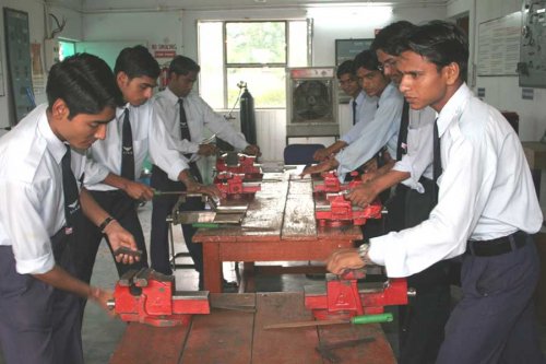 Indian Institute of Aircraft Engineering New Delhi Campus: Photos ...