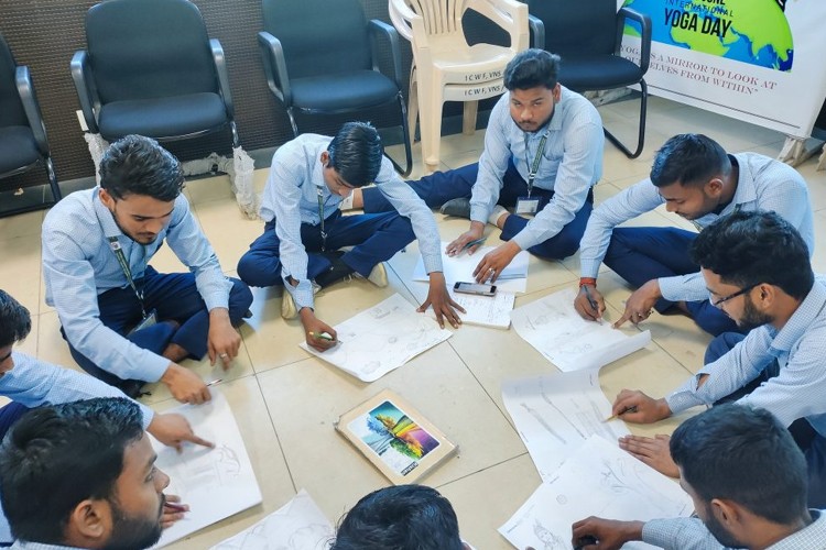 IIHT Varanasi Campus: Photos, Virtual Tour