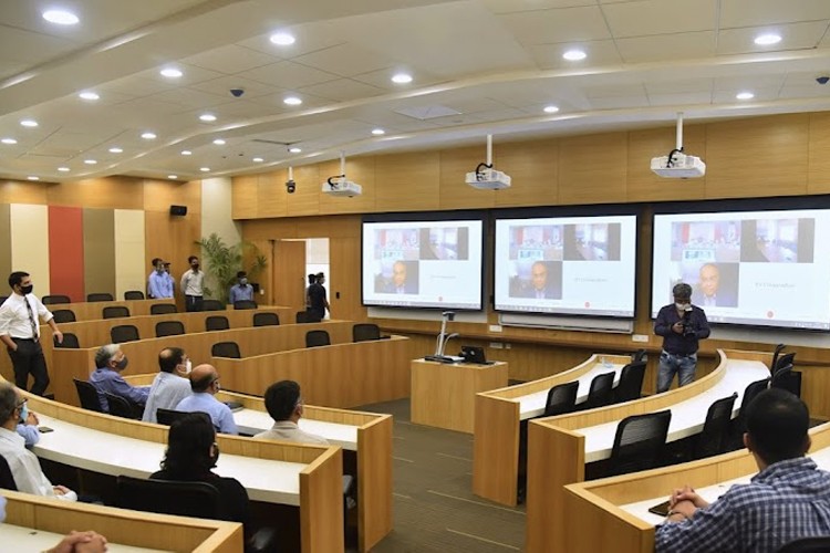 IIT Bombay Campus: Photos, Virtual Tour