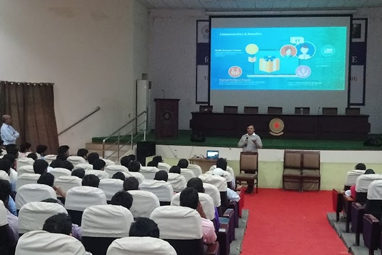 JNTU Kakinada Campus: Photos, Virtual Tour