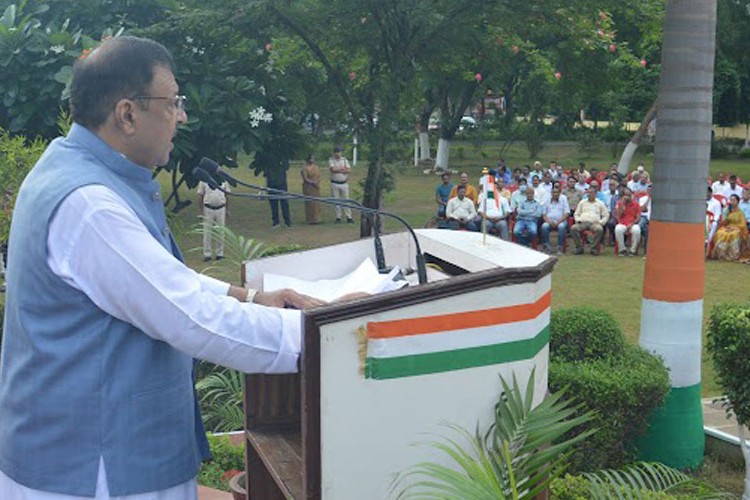 Jiwaji University Gwalior Campus: Photos, Virtual Tour