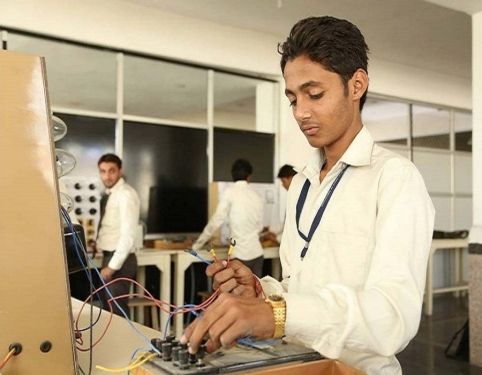 JMS Group of Institutions Hapur Campus: Photos, Virtual Tour