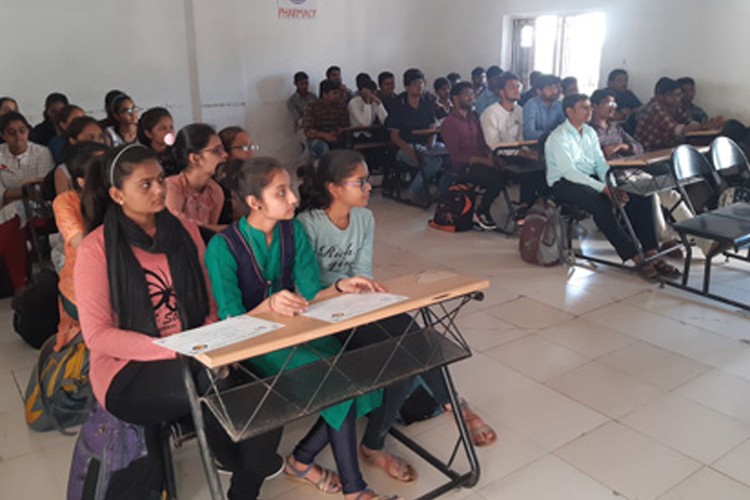 K. V. Virani Institute of Pharmacy & Research Centre Amreli Campus: Photos, Virtual Tour