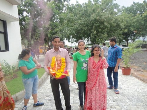 Khyati School of Computer Application Ahmedabad Campus: Photos, Virtual ...