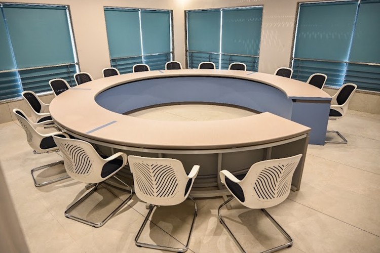 Krishna Vishwa Vidyapeeth Karad Campus: Photos, Virtual Tour