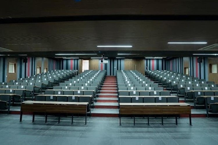 Krishna Vishwa Vidyapeeth Karad Campus: Photos, Virtual Tour