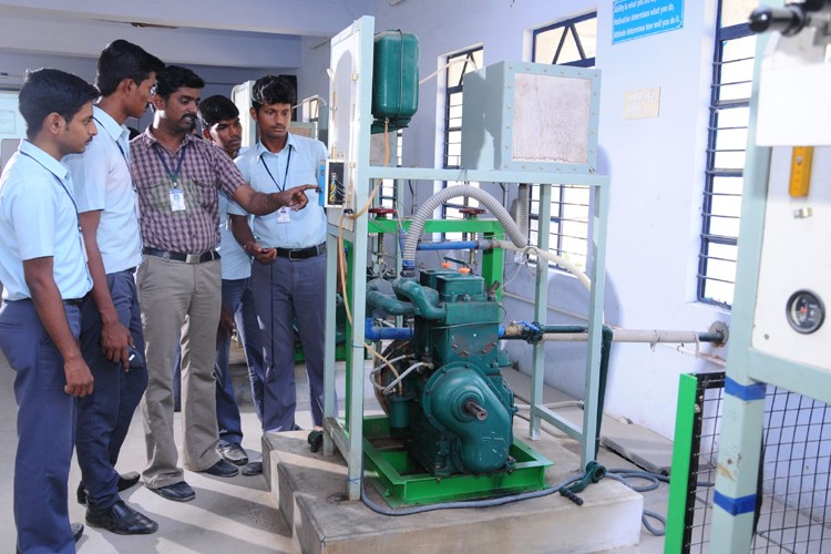Latha Mathavan Engineering College Madurai Campus: Photos, Virtual Tour