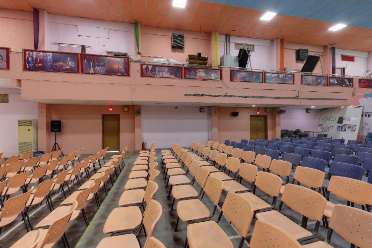 Lingaya's Vidyapeeth Faridabad Campus: Photos, Virtual Tour