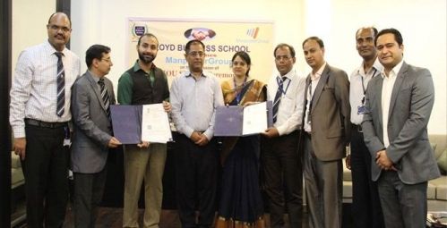 Lloyd Institute of Management and Technology Greater Noida Campus: Photos, Virtual Tour