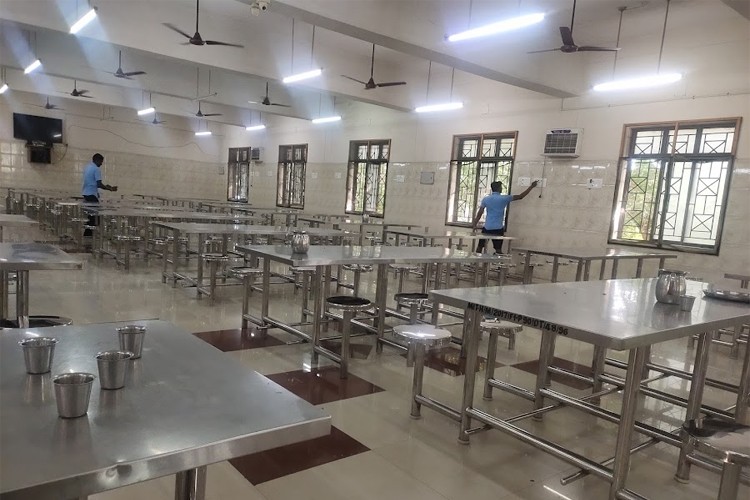 Madras Institute of Technology Chennai Campus: Photos, Virtual Tour