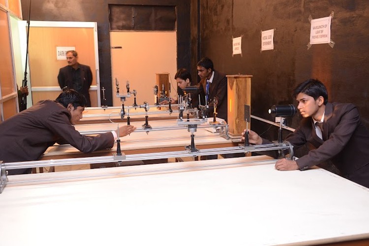 MG Institute of Management and Technology Lucknow Campus: Photos ...