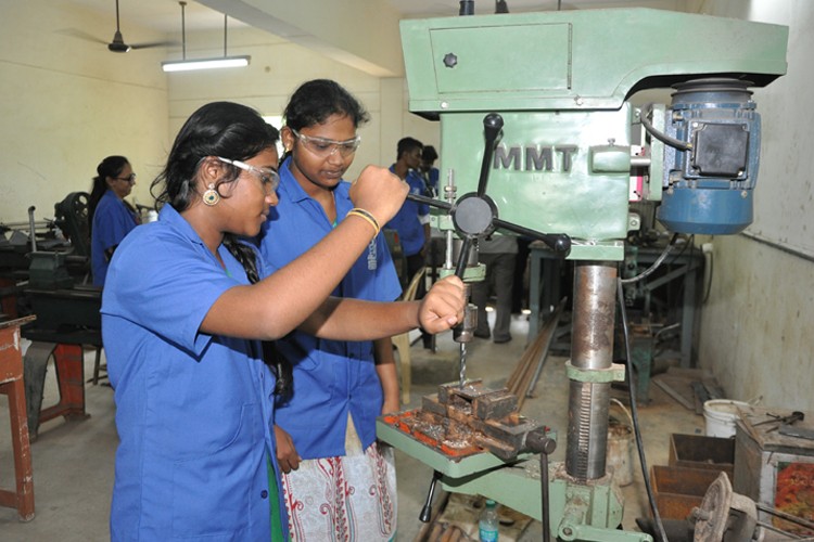 Misrimal Navajee Munoth Jain Engineering College Chennai Campus: Photos ...