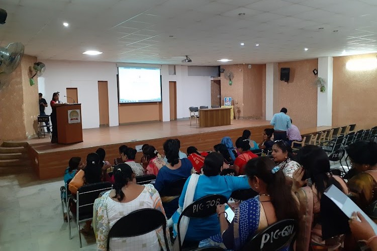 Poddar International College Jaipur Campus: Photos, Virtual Tour