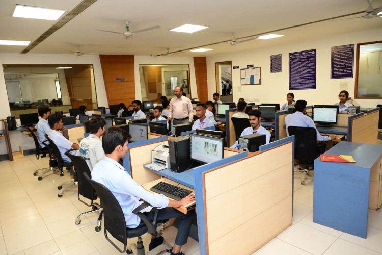PCE Nagpur Campus: Photos, Virtual Tour
