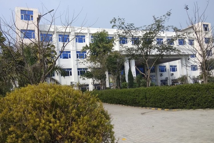 RP Inderaprastha Institute of Technology Karnal Campus: Photos, Virtual ...