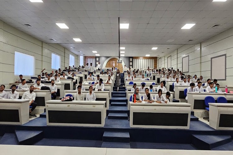 Shree Narayan Medical Institute & Hospital Saharsa Campus: Photos ...