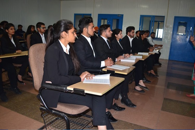 SRM University Sonipat Campus: Photos, Virtual Tour