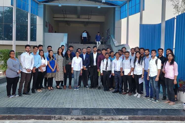 SRM University Sonipat Campus: Photos, Virtual Tour