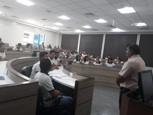 SVKM's Institute of Technology Dhule Campus: Photos, Virtual Tour