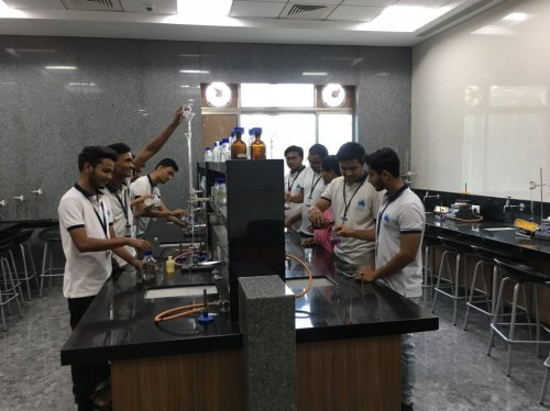SVKM's Institute of Technology Dhule Campus: Photos, Virtual Tour