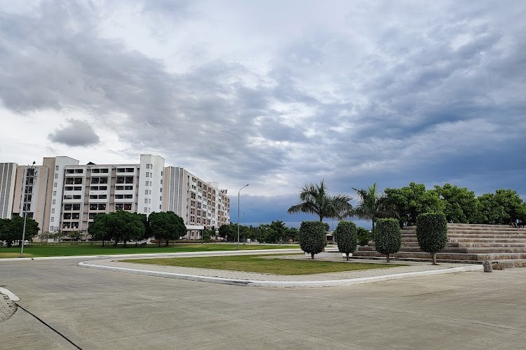 Teerthanker Mahaveer University Moradabad Campus: Photos, Virtual Tour