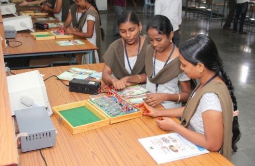 Universal College of Engineering and Technology Guntur Campus: Photos ...